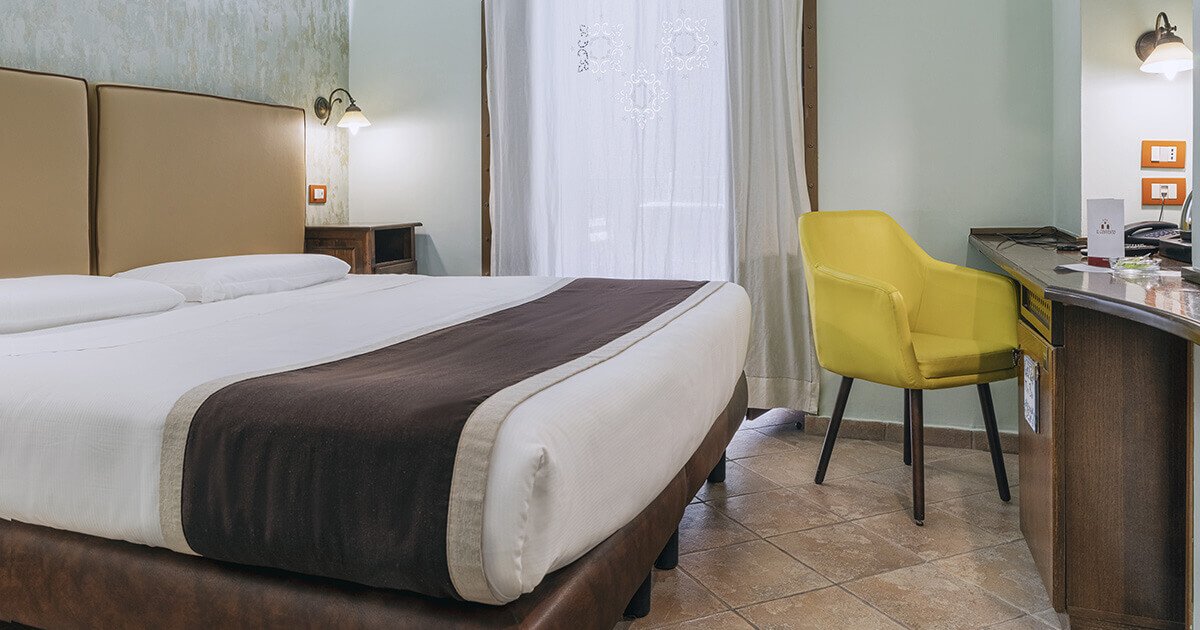 All the rooms of the Hotel il Convento in Naples